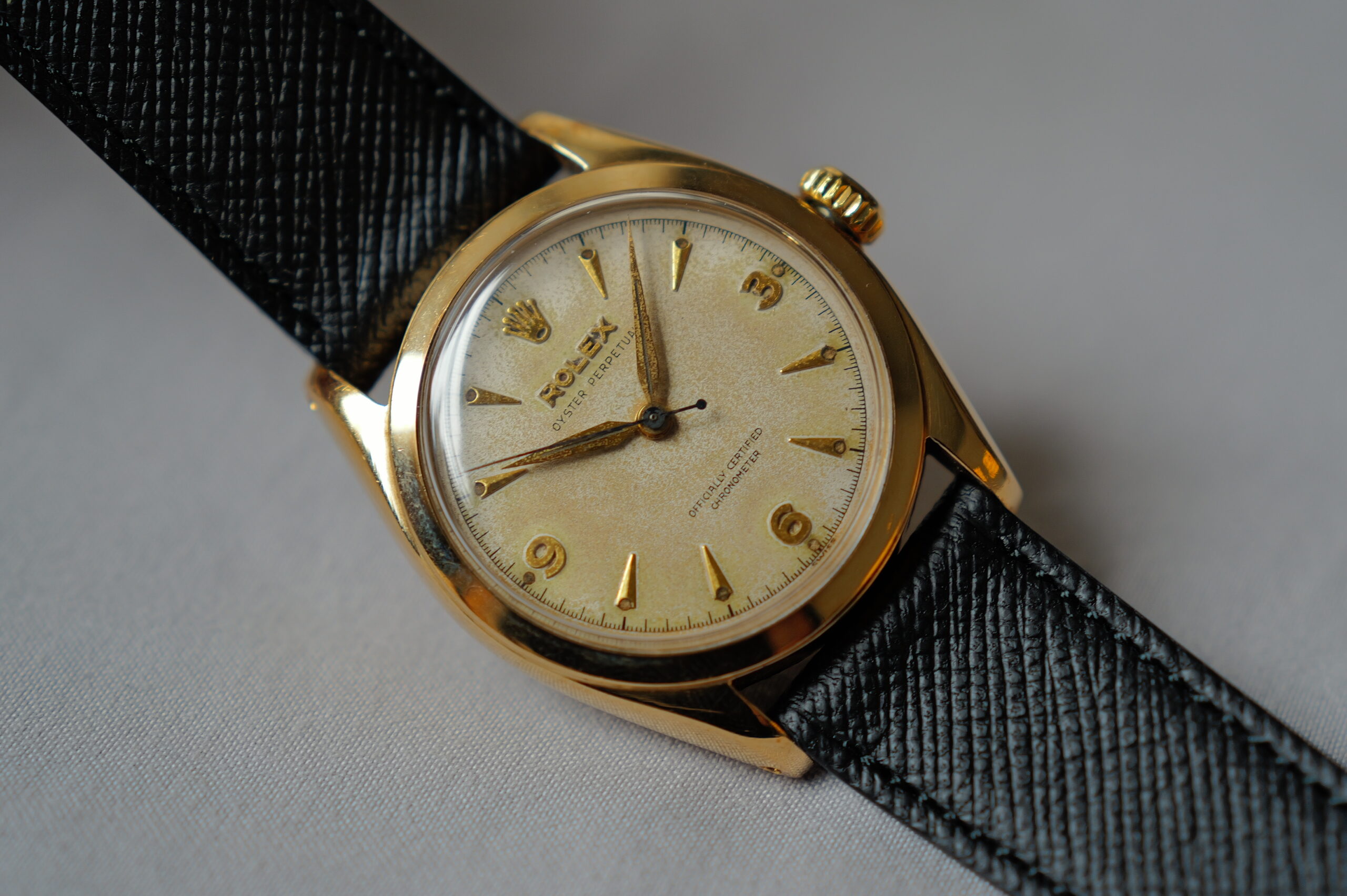 Semi Bubble Back Ref.6084 - AFTER